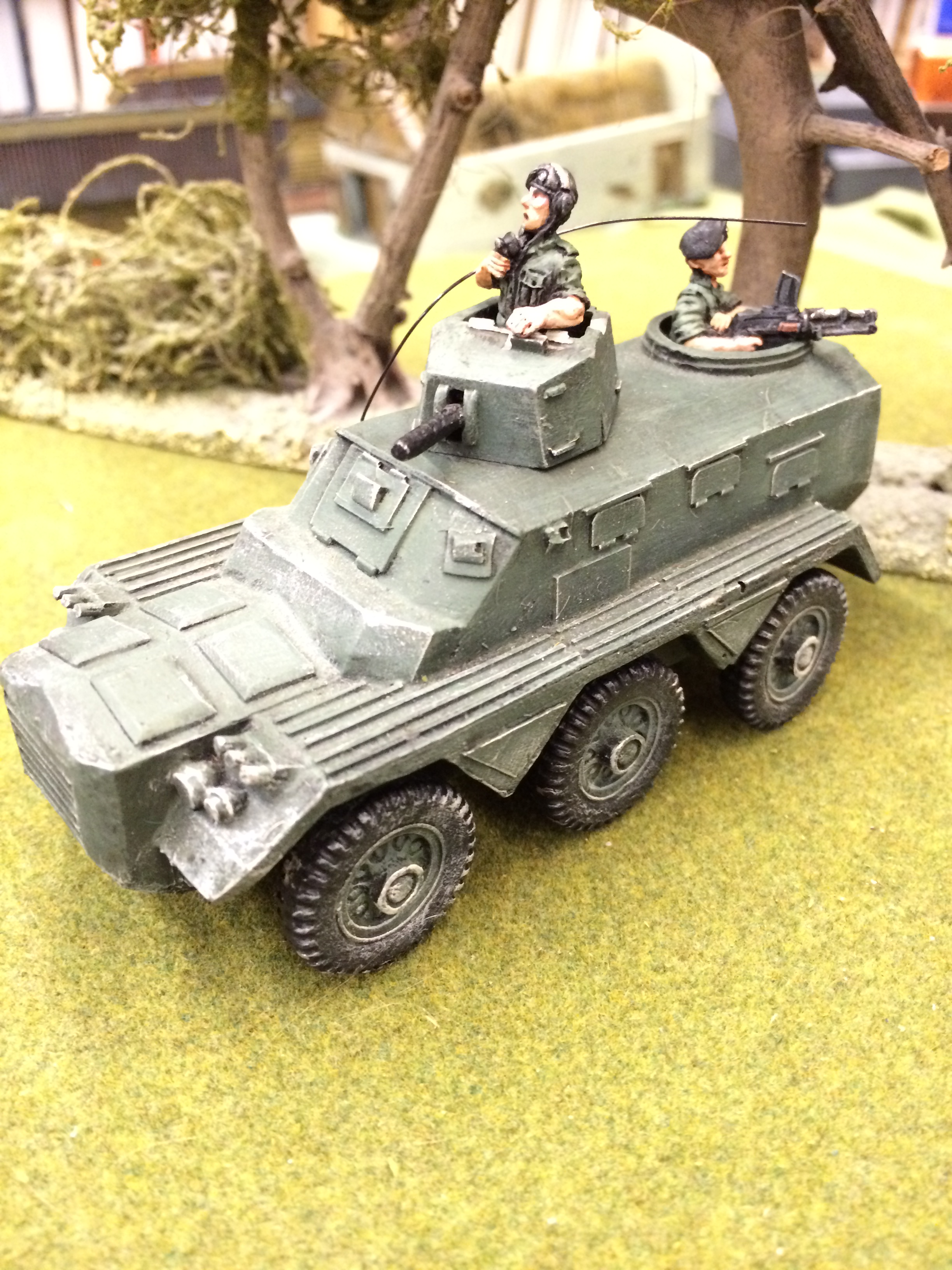 British Saracen APC, - Grubby Tanks & Britannia Miniatures